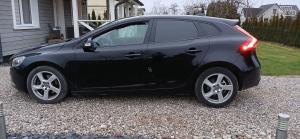 Black Volvo V40 2012 in Alytus, with an engine capacity of 2.00 L and mileage of 312 thousand km for 5950 €, photo 9 on AUTOMOTO.COM.LV