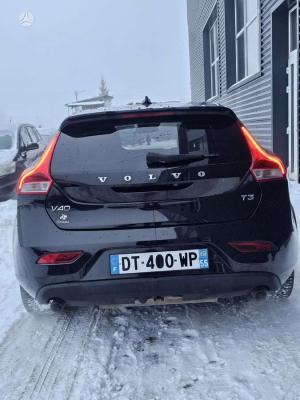 Melns Volvo V40 2012 Tauragė, ar dzinēja tilpumu 1.60 L un nobraukumu 300 tūkst. km par 4900 €, foto 5 vietnē AUTOMOTO.COM.LV