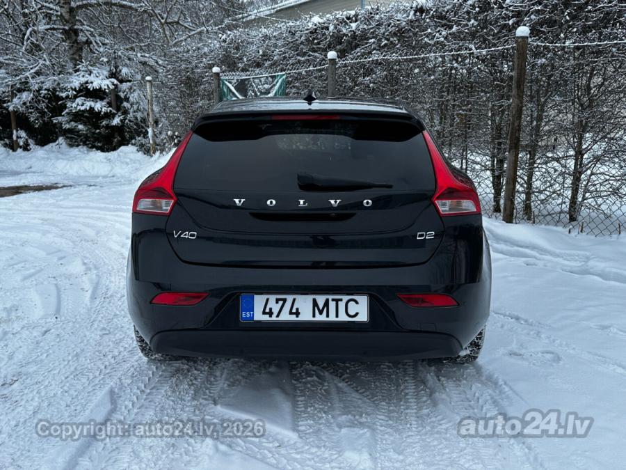Melns Volvo V40 2012 Paide, ar dzinēja tilpumu 1.60 L un nobraukumu 282 tūkst. km par 6490 €, foto 7 vietnē AUTOMOTO.COM.LV