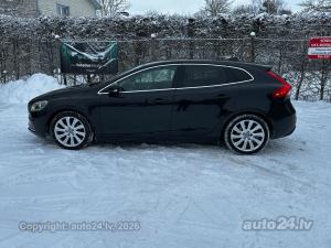 Melns Volvo V40 2012 Paide, ar dzinēja tilpumu 1.60 L un nobraukumu 282 tūkst. km par 6490 €, foto 8 vietnē AUTOMOTO.COM.LV