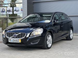 Melns Volvo V40 2012 Jēkabpils, ar dzinēja tilpumu 2.00 L un nobraukumu 201 tūkst. km par 6900 €, foto 4 vietnē AUTOMOTO.COM.LV