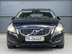 Melns Volvo V40 2012 Jēkabpils, ar dzinēja tilpumu 2.00 L un nobraukumu 201 tūkst. km par 6900 €, foto 5 vietnē AUTOMOTO.COM.LV