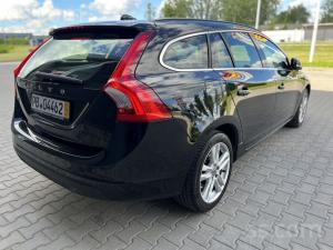 Melns Volvo V40 2012 Jēkabpils, ar dzinēja tilpumu 2.00 L un nobraukumu 201 tūkst. km par 6900 €, foto 7 vietnē AUTOMOTO.COM.LV