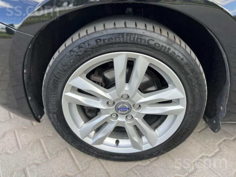 Melns Volvo V40 2012 Jēkabpils, ar dzinēja tilpumu 2.00 L un nobraukumu 201 tūkst. km par 6900 €, foto 12 vietnē AUTOMOTO.COM.LV