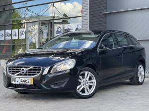 Black Volvo V40 2012 in Jekabpils, with an engine capacity of 2.00 L and mileage of 201 thousand km for 6900 €, photo  on AUTOMOTO.COM.LV