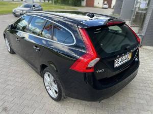 Черный Вольво В40 2012 в Екабпилс, объемом двигателя 2.00 л и пробегом 201 тыс. км за 6900 €, фото 13 на AUTOMOTO.COM.LV