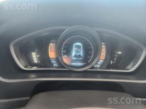 Melns Volvo V40 2012 Gulbene, ar dzinēja tilpumu 2.00 L un nobraukumu 350 tūkst. km par 7500 €, foto 7 vietnē AUTOMOTO.COM.LV