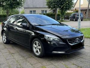 Black Volvo V40 2012 in Mazeikiai, with an engine capacity of 1.56 L and mileage of 291 thousand km for 4250 €, photo  on AUTOMOTO.COM.LV
