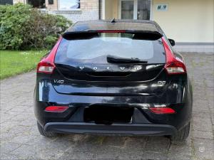 Black Volvo V40 2012 in Mazeikiai, with an engine capacity of 1.56 L and mileage of 291 thousand km for 4250 €, photo 6 on AUTOMOTO.COM.LV