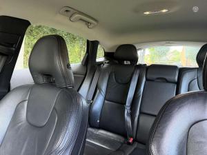 Black Volvo V40 2012 in Mazeikiai, with an engine capacity of 1.56 L and mileage of 291 thousand km for 4250 €, photo 12 on AUTOMOTO.COM.LV