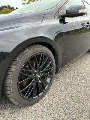 Black Volvo V40 2012 in Vilnius, with an engine capacity of 1.56 L and mileage of 260 thousand km for 5350 €, photo 7 on AUTOMOTO.COM.LV