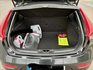 Black Volvo V40 2012 in Vilnius, with an engine capacity of 1.56 L and mileage of 260 thousand km for 5350 €, photo 14 on AUTOMOTO.COM.LV
