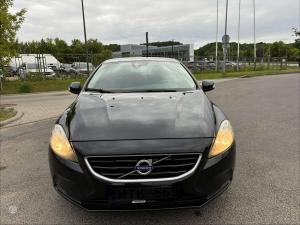 Black Volvo V40 2012 in Vilnius, with an engine capacity of 1.56 L and mileage of 260 thousand km for 5350 €, photo 20 on AUTOMOTO.COM.LV
