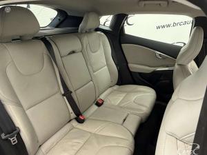 Melns Volvo V40 2012 Viļņa, ar dzinēja tilpumu 1.98 L un nobraukumu 187 tūkst. km par 8500 €, foto 13 vietnē AUTOMOTO.COM.LV