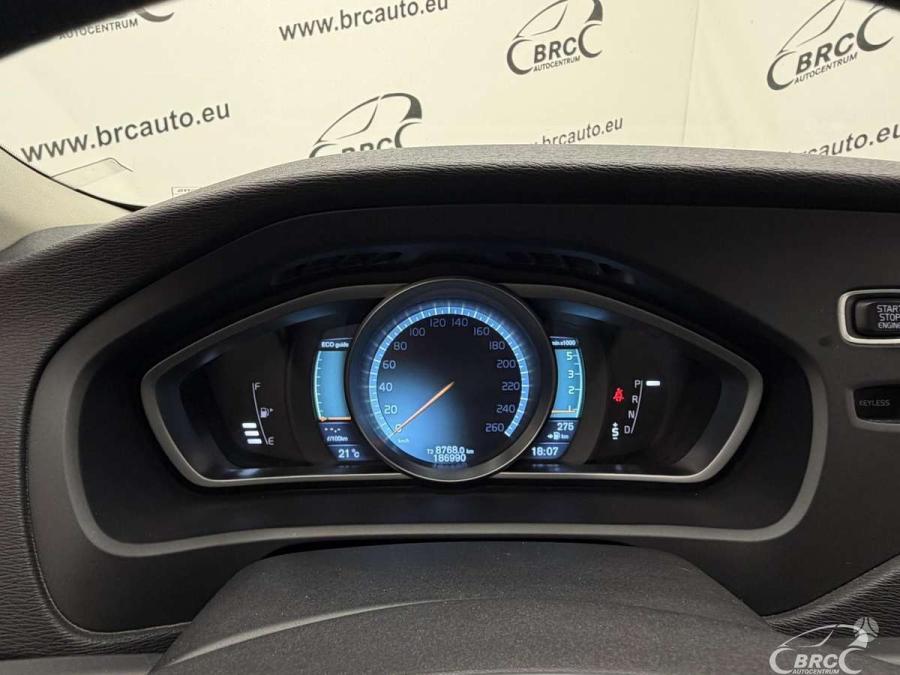 Melns Volvo V40 2012 Viļņa, ar dzinēja tilpumu 1.98 L un nobraukumu 187 tūkst. km par 8500 €, foto 31 vietnē AUTOMOTO.COM.LV