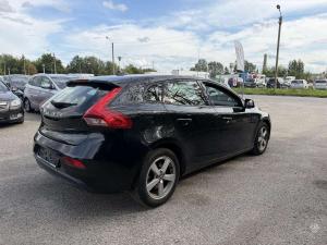 Melns Volvo V40 2012 Marijampole, ar dzinēja tilpumu 1.56 L un nobraukumu 271 tūkst. km par 3850 €, foto 5 vietnē AUTOMOTO.COM.LV