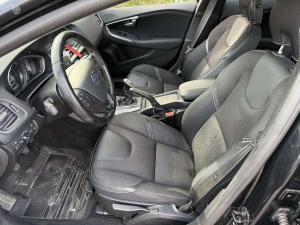 Melns Volvo V40 2012 Marijampole, ar dzinēja tilpumu 1.56 L un nobraukumu 271 tūkst. km par 3850 €, foto 9 vietnē AUTOMOTO.COM.LV