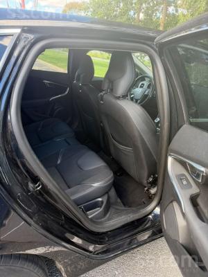 Melns Volvo V40 2012 Rīga, ar dzinēja tilpumu 1.60 L un nobraukumu 232 tūkst. km par 5800 €, foto 9 vietnē AUTOMOTO.COM.LV