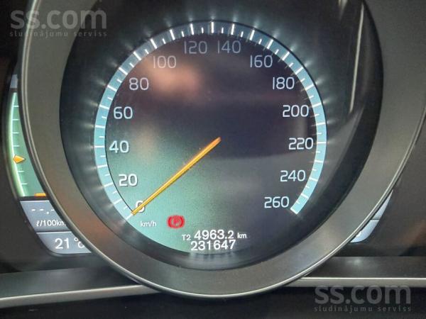 Melns Volvo V40 2012 Rīga, ar dzinēja tilpumu 1.60 L un nobraukumu 232 tūkst. km par 5800 €, foto 10 vietnē AUTOMOTO.COM.LV
