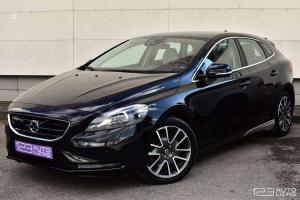 Black Volvo V40 2012 in Kretinga, with an engine capacity of 2.00 L and mileage of 321 thousand km for 7750 €, photo  on AUTOMOTO.COM.LV