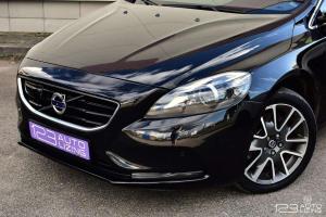Melns Volvo V40 2012 Kretinga, ar dzinēja tilpumu 2.00 L un nobraukumu 321 tūkst. km par 7750 €, foto 5 vietnē AUTOMOTO.COM.LV