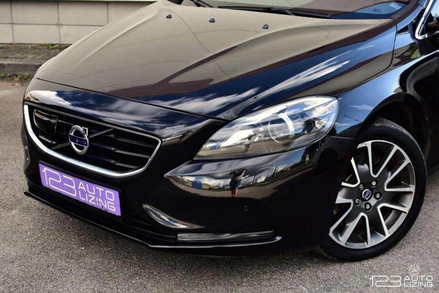 Melns Volvo V40 2012 Kretinga, ar dzinēja tilpumu 2.00 L un nobraukumu 321 tūkst. km par 7750 €, foto 5 vietnē AUTOMOTO.COM.LV