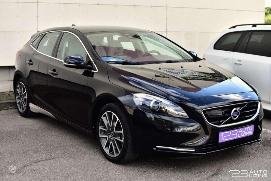 Melns Volvo V40 2012 Kretinga, ar dzinēja tilpumu 2.00 L un nobraukumu 321 tūkst. km par 7750 €, foto 6 vietnē AUTOMOTO.COM.LV