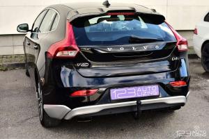 Melns Volvo V40 2012 Kretinga, ar dzinēja tilpumu 2.00 L un nobraukumu 321 tūkst. km par 7750 €, foto 9 vietnē AUTOMOTO.COM.LV