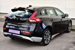 Melns Volvo V40 2012 Kretinga, ar dzinēja tilpumu 2.00 L un nobraukumu 321 tūkst. km par 7750 €, foto 11 vietnē AUTOMOTO.COM.LV
