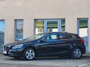 Melns Volvo V40 2012 Jelgava, ar dzinēja tilpumu 1.60 L un nobraukumu 240 tūkst. km par 6190 €, foto 4 vietnē AUTOMOTO.COM.LV