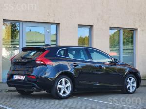 Melns Volvo V40 2012 Jelgava, ar dzinēja tilpumu 1.60 L un nobraukumu 240 tūkst. km par 6190 €, foto 6 vietnē AUTOMOTO.COM.LV