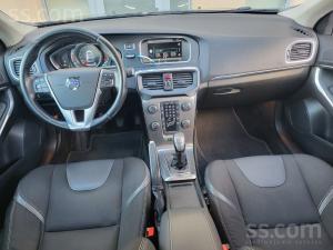 Melns Volvo V40 2012 Jelgava, ar dzinēja tilpumu 1.60 L un nobraukumu 240 tūkst. km par 6190 €, foto 19 vietnē AUTOMOTO.COM.LV