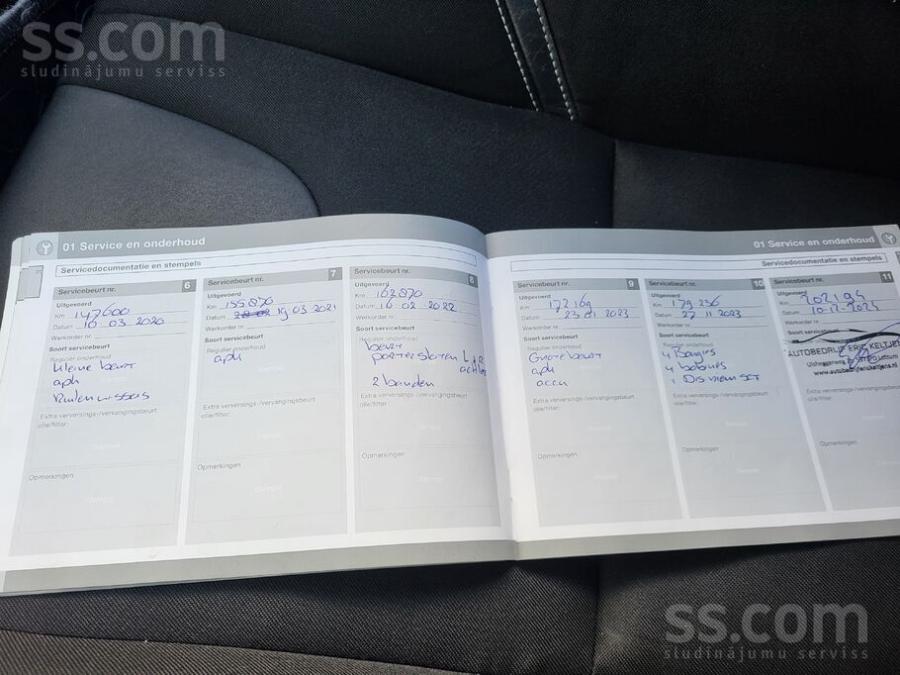 Melns Volvo V40 2012 Jelgava, ar dzinēja tilpumu 1.60 L un nobraukumu 240 tūkst. km par 6190 €, foto 29 vietnē AUTOMOTO.COM.LV