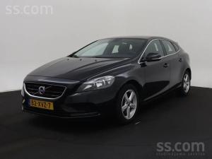 Melns Volvo V40 2012 Jelgava, ar dzinēja tilpumu 1.60 L un nobraukumu 240 tūkst. km par 6190 €, foto 32 vietnē AUTOMOTO.COM.LV