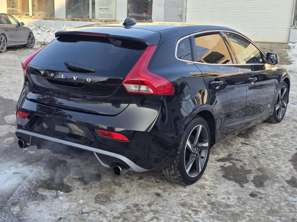 Melns Volvo V40 2013 Kauņa, ar dzinēja tilpumu 1.56 L un nobraukumu 269 tūkst. km par 5500 €, foto 6 vietnē AUTOMOTO.COM.LV