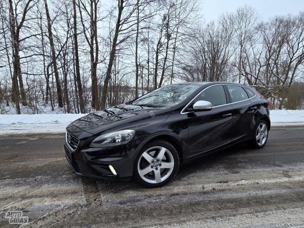 Melns Volvo V40 2013 Kauņa, ar dzinēja tilpumu 2.00 L un nobraukumu 234 tūkst. km par 6989 €, foto 7 vietnē AUTOMOTO.COM.LV