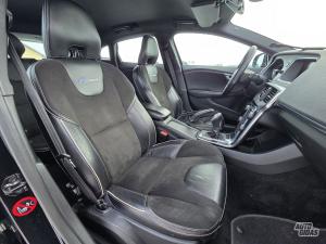Melns Volvo V40 2013 Kauņa, ar dzinēja tilpumu 2.00 L un nobraukumu 234 tūkst. km par 6989 €, foto 14 vietnē AUTOMOTO.COM.LV