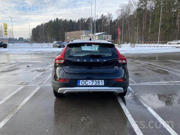 Melns Volvo V40 2013 Rīga, ar dzinēja tilpumu 1.60 L un nobraukumu 264 tūkst. km par 5950 €, foto 3 vietnē AUTOMOTO.COM.LV
