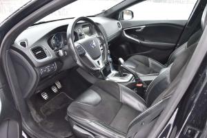 Black Volvo V40 2013 in Vilnius, with an engine capacity of 1.98 L and mileage of 264 thousand km for 6450 €, photo 10 on AUTOMOTO.COM.LV