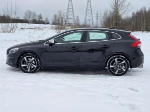 Melns Volvo V40 2013 Viļņa, ar dzinēja tilpumu 1.60 L un nobraukumu 264 tūkst. km par 5900 €, foto 6 vietnē AUTOMOTO.COM.LV
