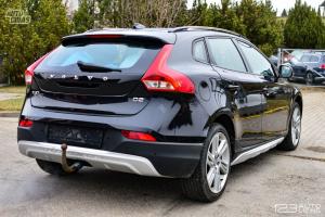 Melns Volvo V40 2013 Kretinga, ar dzinēja tilpumu 1.60 L un nobraukumu 339 tūkst. km par 6950 €, foto 6 vietnē AUTOMOTO.COM.LV