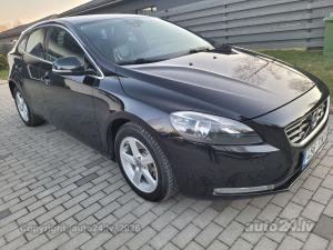 Black Volvo V40 2013 in Tartu, with an engine capacity of 2.00 L and mileage of 264 thousand km for 6780 €, photo  on AUTOMOTO.COM.LV