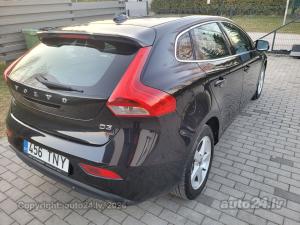Black Volvo V40 2013 in Tartu, with an engine capacity of 2.00 L and mileage of 264 thousand km for 6780 €, photo 3 on AUTOMOTO.COM.LV