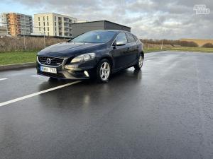 Melns Volvo V40 2013 Klaipėda, ar dzinēja tilpumu 1.60 L un nobraukumu 410 tūkst. km par 6300 €, foto 3 vietnē AUTOMOTO.COM.LV