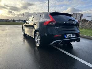Melns Volvo V40 2013 Klaipėda, ar dzinēja tilpumu 1.60 L un nobraukumu 410 tūkst. km par 6300 €, foto 10 vietnē AUTOMOTO.COM.LV