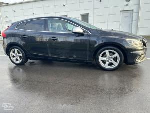 Melns Volvo V40 2013 Klaipėda, ar dzinēja tilpumu 1.60 L un nobraukumu 410 tūkst. km par 6300 €, foto 11 vietnē AUTOMOTO.COM.LV