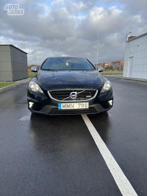 Melns Volvo V40 2013 Klaipėda, ar dzinēja tilpumu 1.60 L un nobraukumu 410 tūkst. km par 6300 €, foto 13 vietnē AUTOMOTO.COM.LV