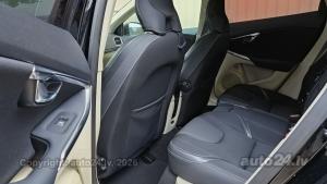 Melns Volvo V40 2013 Tallina, ar dzinēja tilpumu 2.00 L un nobraukumu 193 tūkst. km par 7300 €, foto 7 vietnē AUTOMOTO.COM.LV