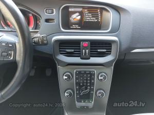 Melns Volvo V40 2013 Tallina, ar dzinēja tilpumu 1.60 L un nobraukumu 251 tūkst. km par 6700 €, foto 6 vietnē AUTOMOTO.COM.LV