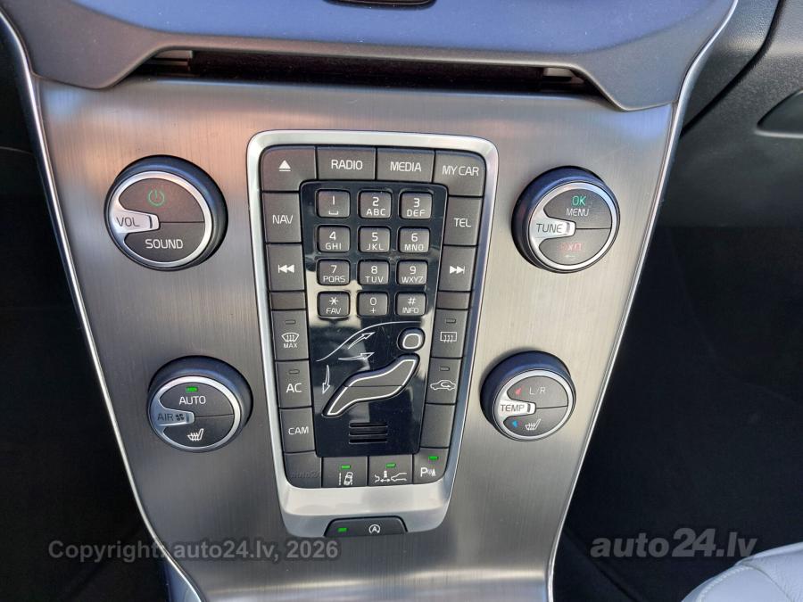 Melns Volvo V40 2013 Tallina, ar dzinēja tilpumu 1.60 L un nobraukumu 251 tūkst. km par 6700 €, foto 7 vietnē AUTOMOTO.COM.LV